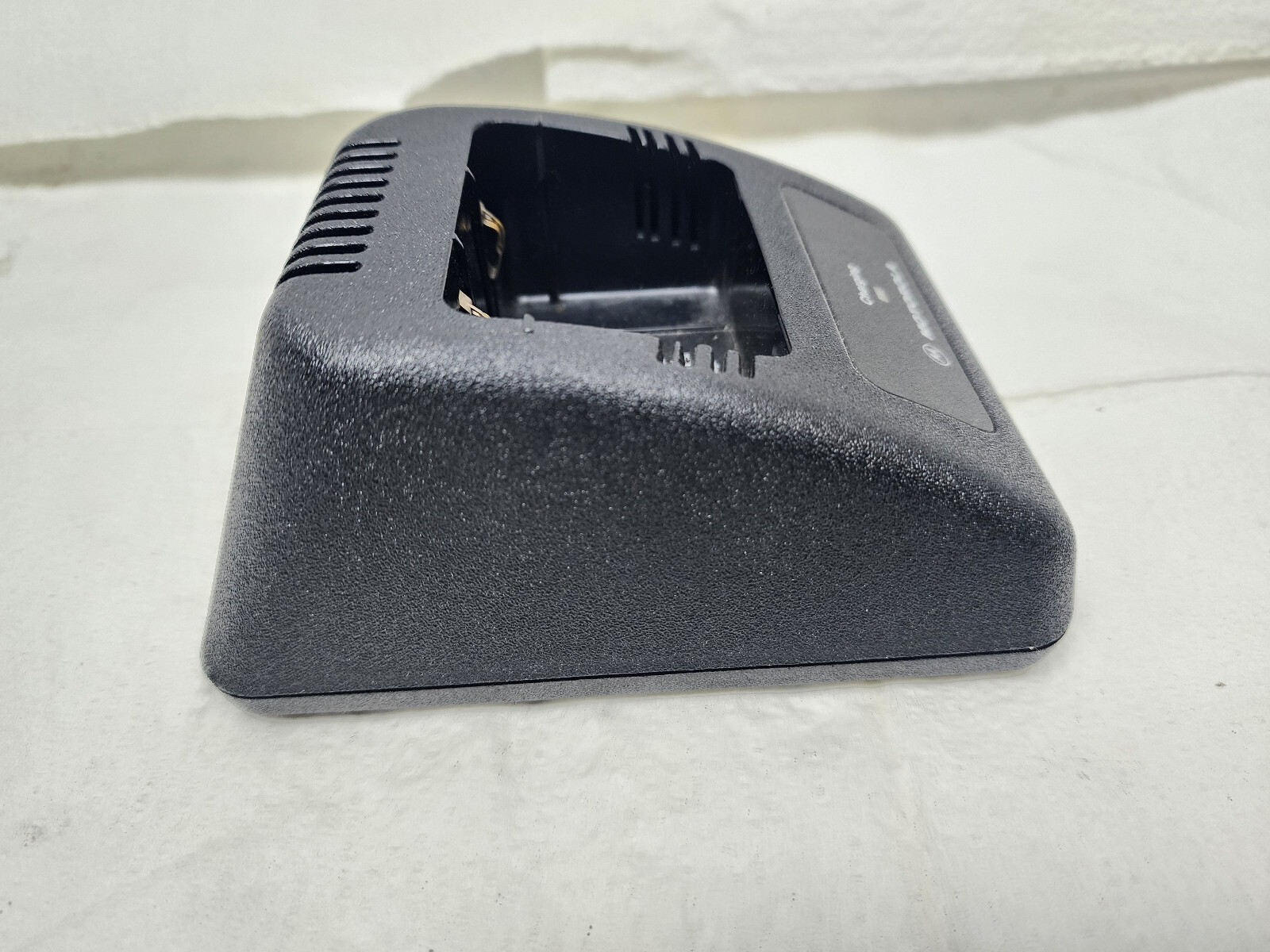 Motorola HT1000 MT2000 JT1000 JEDI Charger NTN1174A,NTN1171A - BASE ...