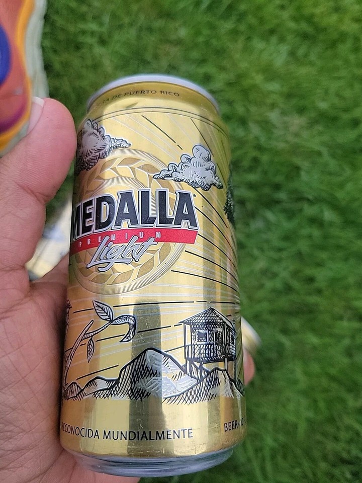 Puerto Rico 🇵🇷Cerveza Medalla Light Beer Alexis Diaz Limited Edition ...