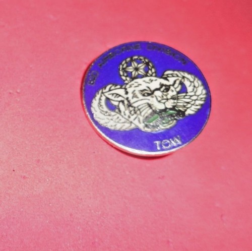 82ND AIRBORNE DIVISION TOW GUNNER BADGE, 1970S - 1980S CLUTCH BACK FULL ...