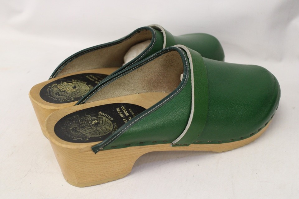 New J.WALKLEY Ltd Hebden Bridge Green leather Natural Wood Clogs 6 / 40 ...