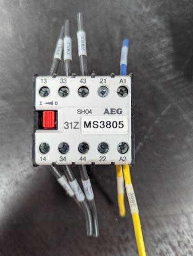 AEG SH04 RELAY VDE0660 230 400v 071-00 PCL ***LOT OF 8**** | eBay