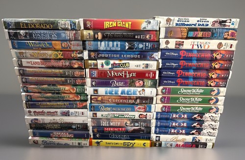 Lot Of 45 VHS Tapes: Disney/Universal/MGM/MCA/WB/Fox/Columbia *Take ...
