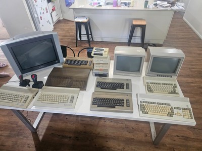 Vintage Commodore Computer Collection – Amiga 1200/600/500 + C64s ...