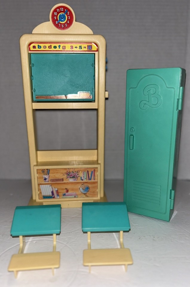 Vintage Mattel Barbie 1990's School Kelly Desks Chalkboard And Locker ...