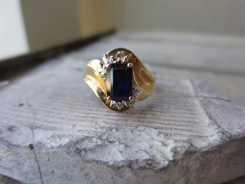Vintage GTR 10K Yellow Gold Dark Blue Sapphire & Tiny Diamond Chip RING ...