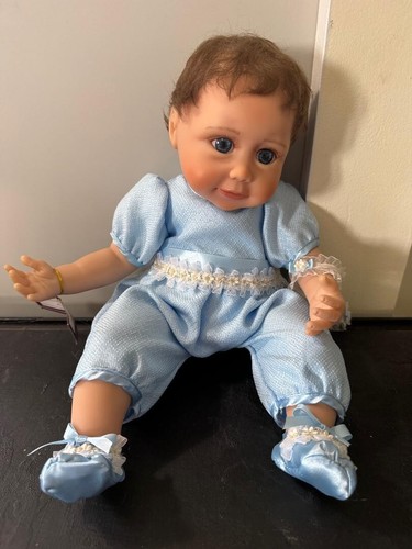 ADG 17" soft body "Baby Blue Eyes" with original box & COA | eBay