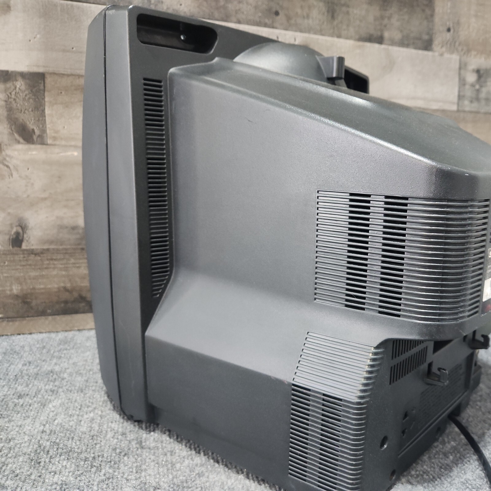 Sylvania 13” CRT TV VCR Combo Model 6313CE TV Works & VCR Doesn't Retro ...