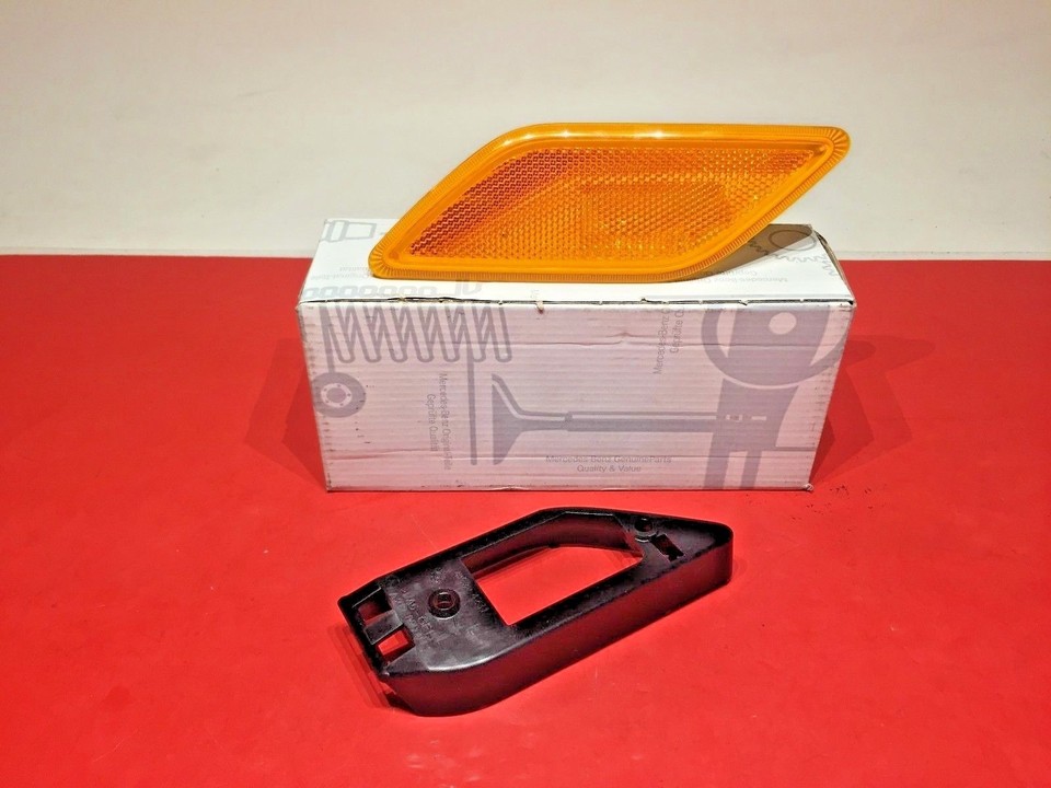 Mercedes Benz E Class W212 E350 E550 Left Side Marker Light GENUINE ...