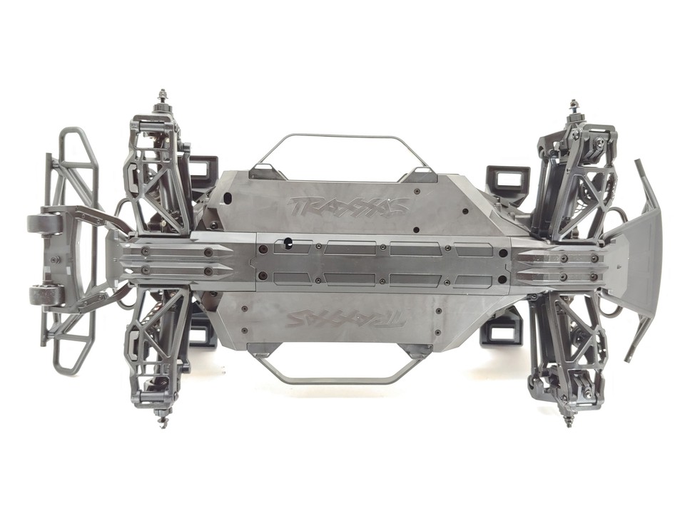NEW TRAXXAS MAXX SLASH 6S MONSTER 4WD SCT ROLLER SLIDER CHASSIS W ...