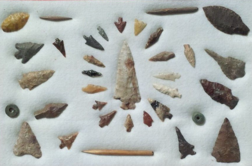 FINE 35 OREGON ARROWHEADS DISPAY GILBERT RIVER SITE Authentic Indian ...