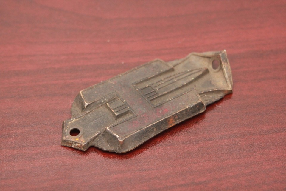 Antique 1920's 1930's HUPMOBILE Radiator Grill Metal Badge Emblem ...