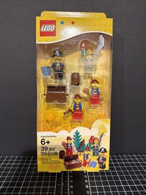 LEGO 850839 Classic Pirate Minifigure Set Parrot Crab Treasure 39 pcs ...