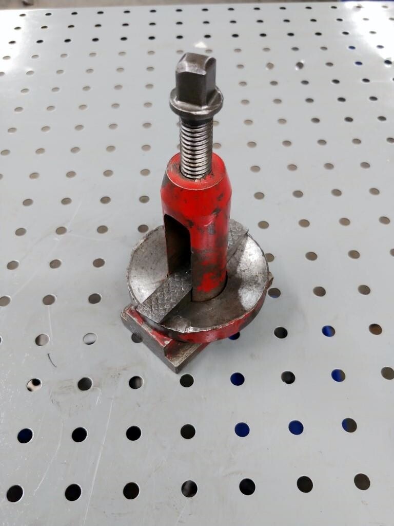 ROCKER TOOL POST & WRENCH LATHE TEE NUT 1-3/4 X 1-1/8 BODY 1.2 OD .56 ...