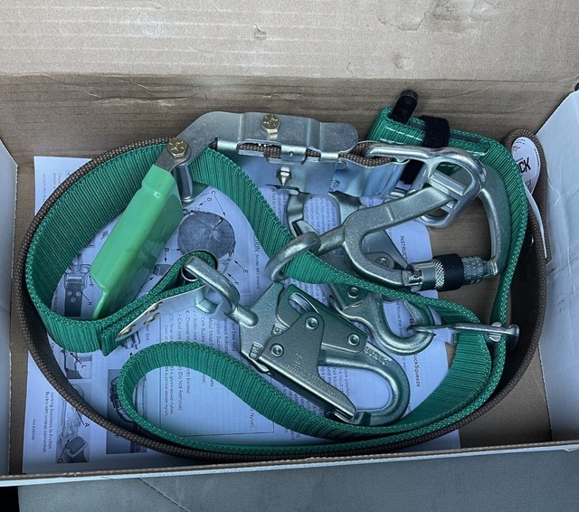 Buckingham 483D Bucksqueeze Lineman Fall Protection for sale online | eBay