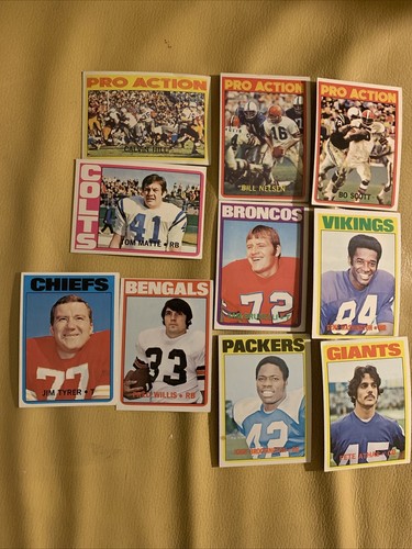 1972 Topps Lot of 10 NFL Vintage Football Cards Pro Action Willis ...