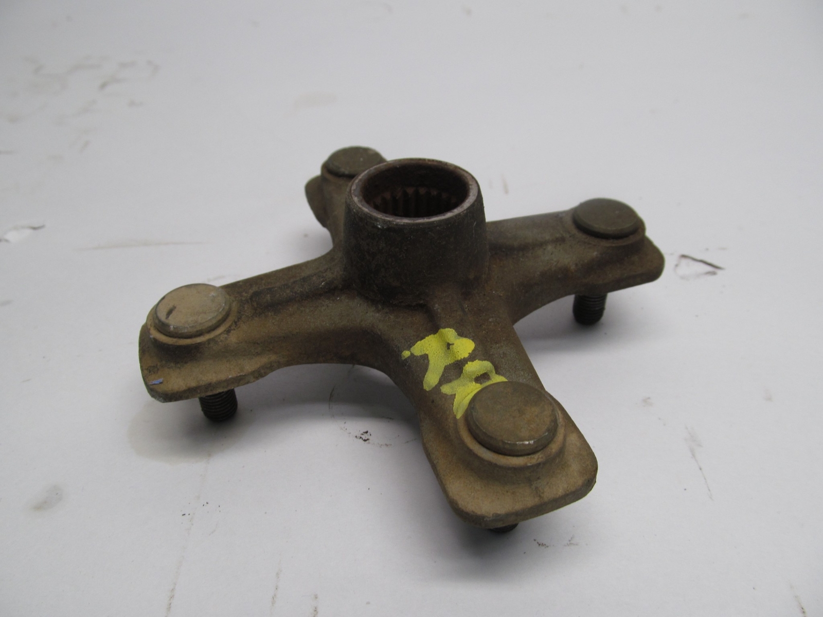 2005 YAMAHA YFM350 YFM 350 RSE RAPTOR REAR WHEEL HUB RIGHT SIDE | eBay