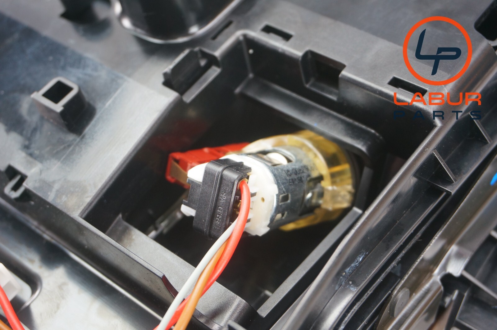 +C1669 W212 MERCEDES 10-16 E CLASS CENTER CONSOLE CUP HOLDER CUPHOLDER ...