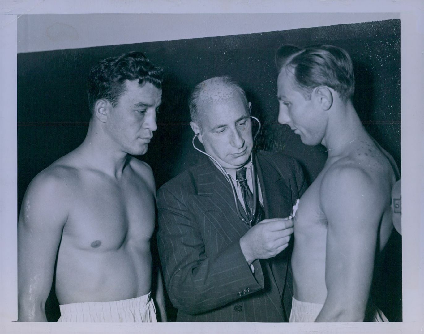 1948 Tippy Larkin Charley Fusari Examination Press Photo | eBay