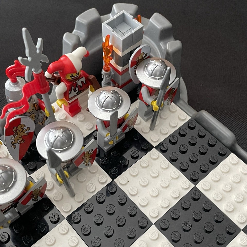 LEGO Kingdoms 853373 Chess Set | Boxed w/ Instructions + Mini Figures ...