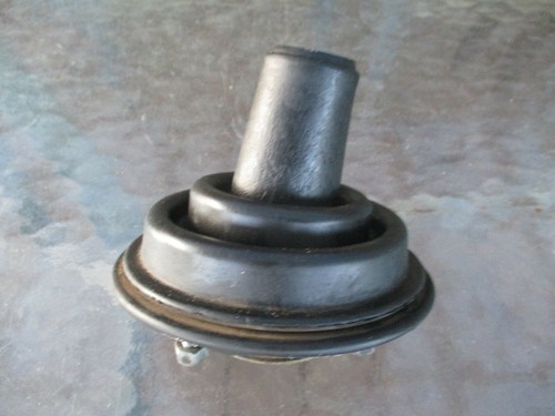 GENUINE VS 3.8 V6 GETRAG MANUAL SHIFTER INNER RUBBER BOOT ASM | eBay