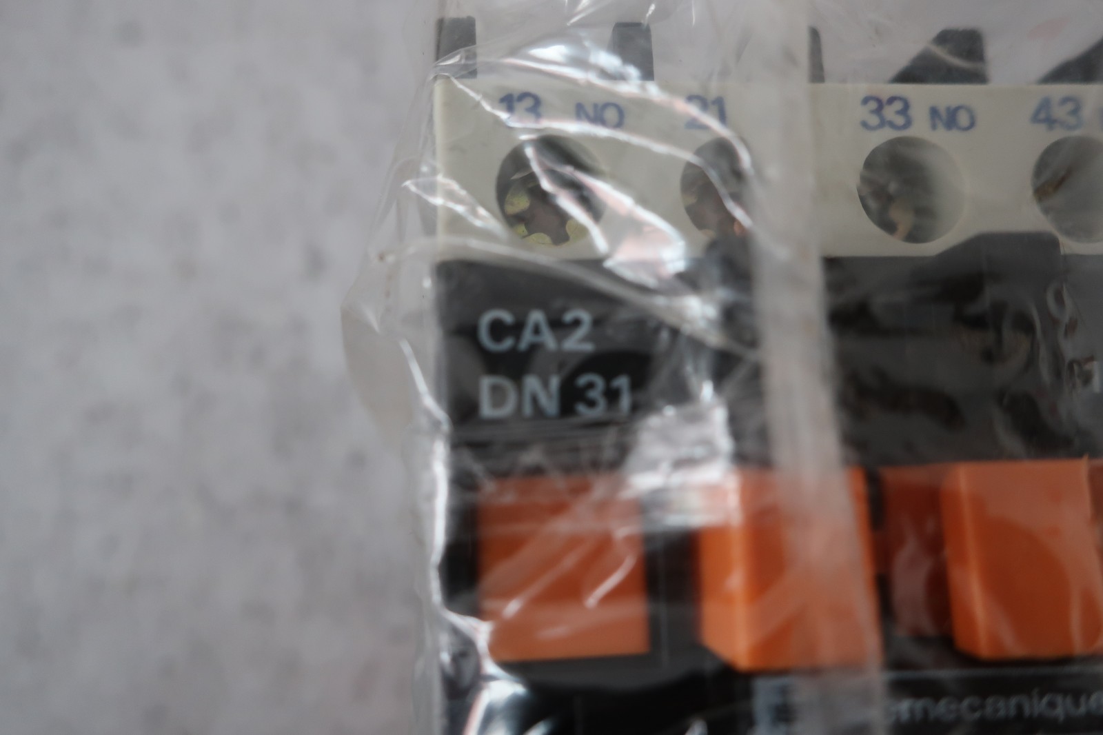 CA2 DN31 230V 50/60Hz Auxiliary contactor Unused | eBay