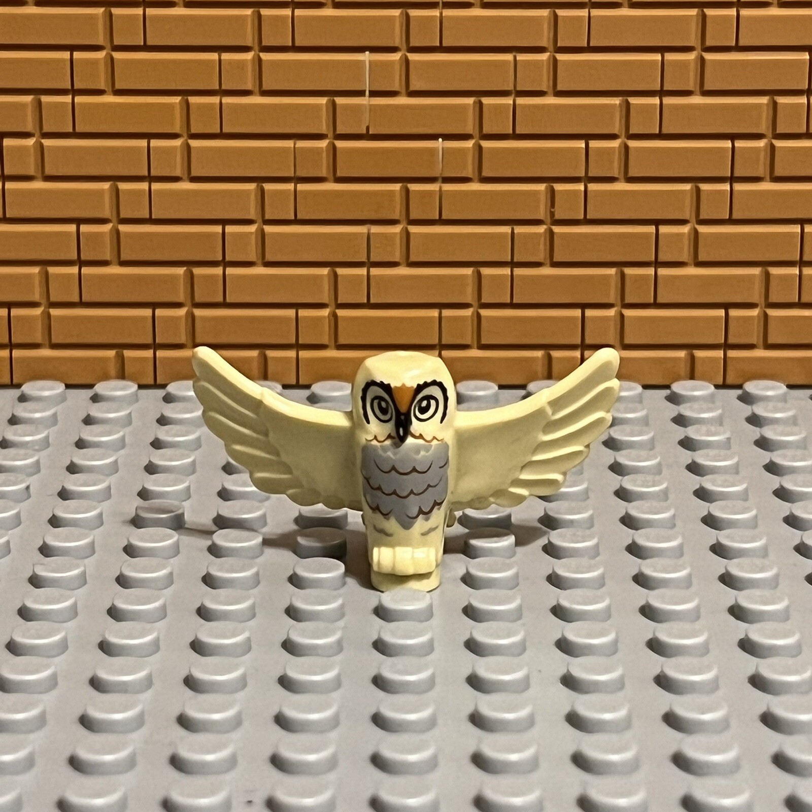 Lego New Tan Owl Spread Wings with Black Beak and Eyes Feathers Bird ...