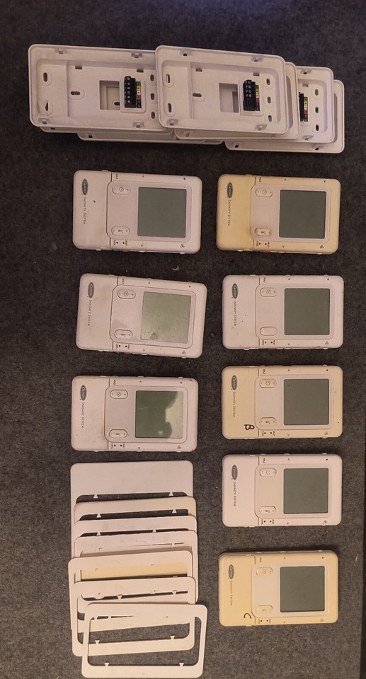 Carrier Infinity SYSTXCCUID01-V 13V-24V Programmable Digital Thermostat ...