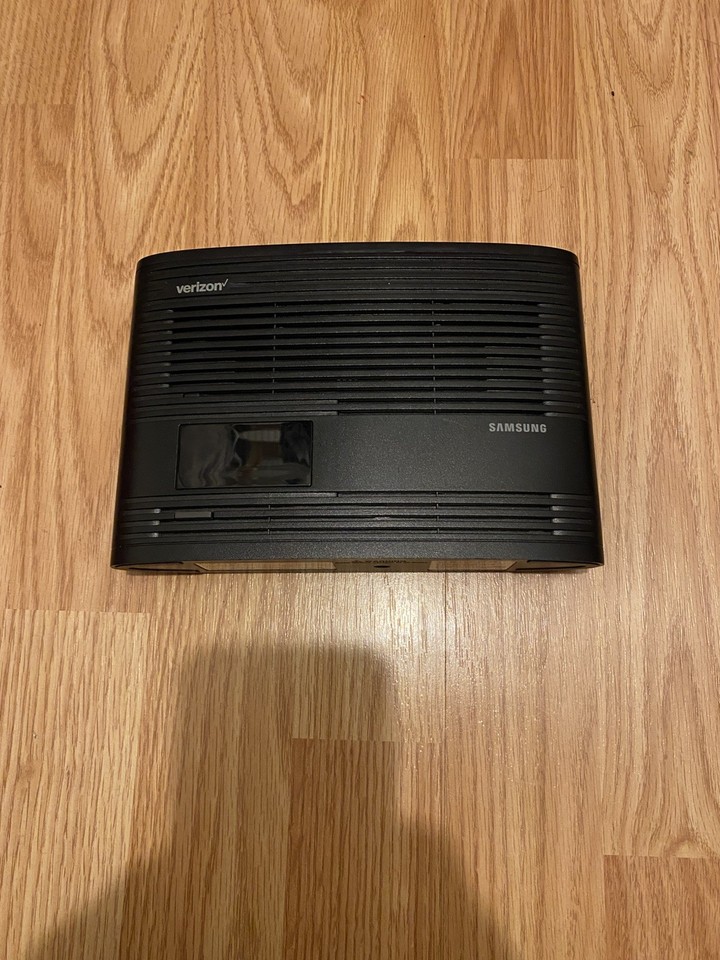 Samsung 4G LTE Network Extender Model SLS-BU10B Verizon Signal Booster ...