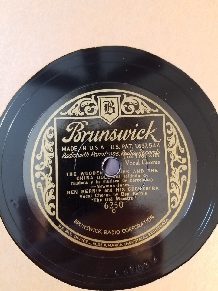 78RPM Brunswick Ben Bernie - Can't We Talk It Over, nice player V+ / V ...