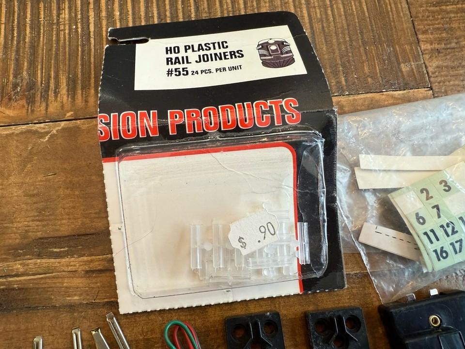 Bachmann Atlas HO Model Railroad Parts Lot Switches Screws Joiners ...