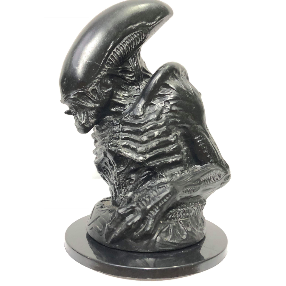 2Pcs Aliens VS Predator AVP Movie Cinema Theater Lid Cup Topper Figure ...