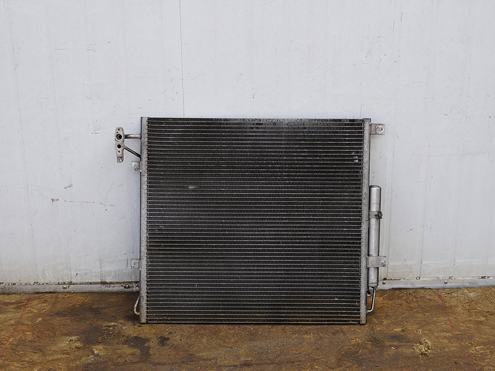 2010 - 2016 Land Rover Lr4 5.0L Ac Condenser Air Conditioting Radiator ...