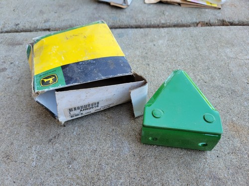 John Deere AH89918 Straw Chopper Bracket Assembly With Knife Sections ...