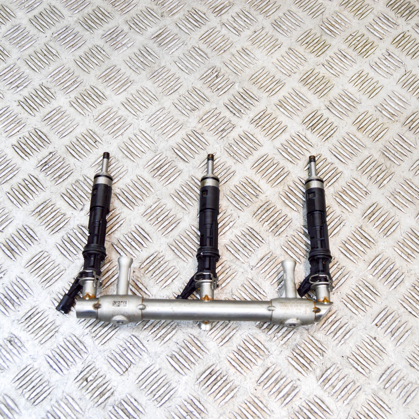 PORSCHE 911 991 Fuel Rail W/ Injectors 9A211040301 9A211031602 3.0i ...