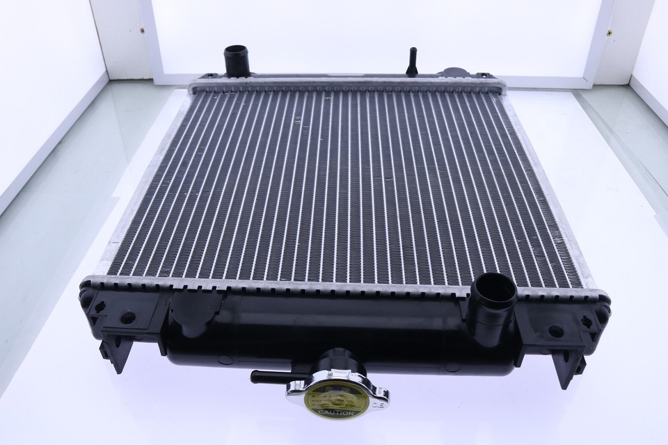 RADIATOR K2110-85010 Fits Kubota G2160 G21HD GR2100 GR2110 ZD18F ZD21F ...