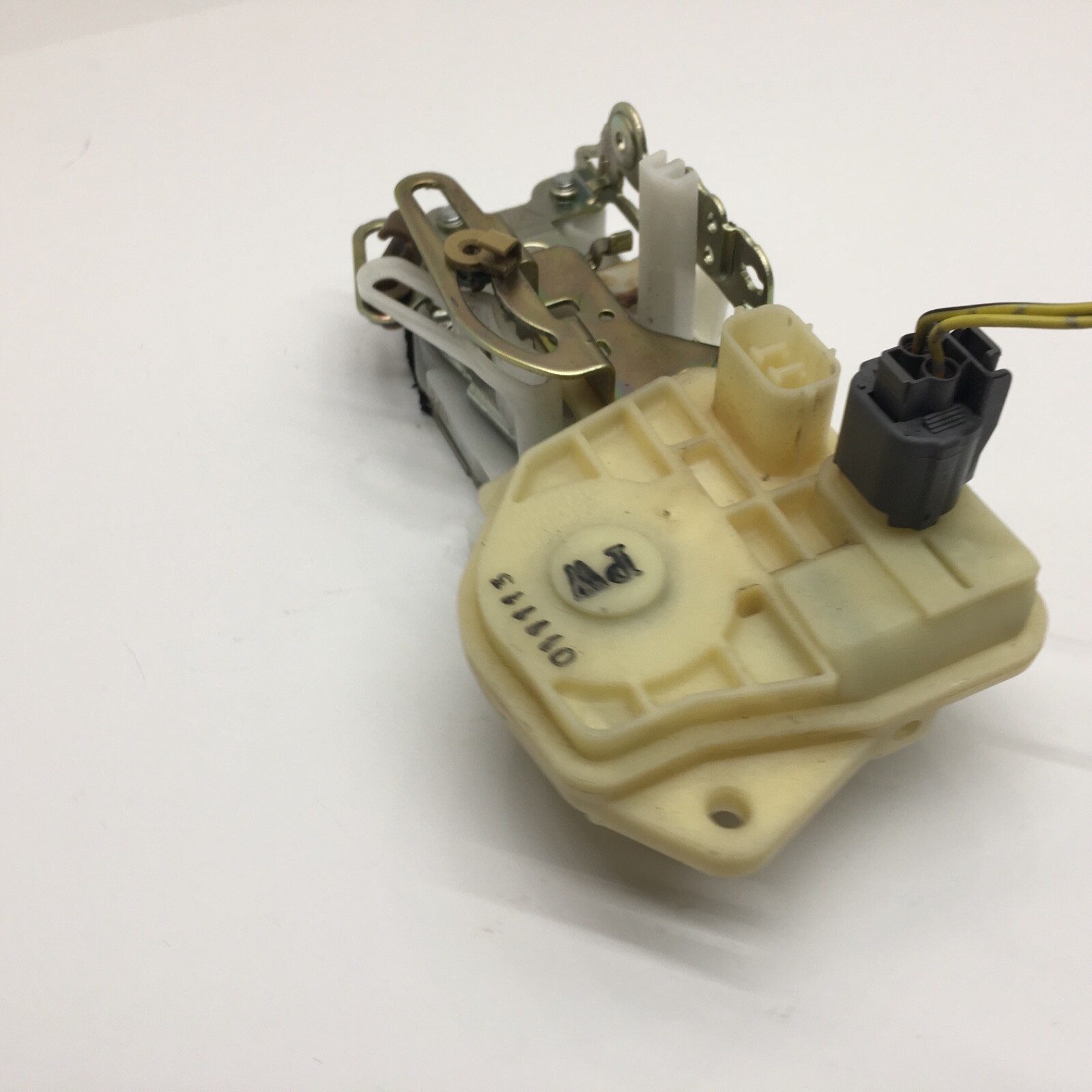 2002 - 2006 Honda CR-V Tailgate Lock Trunk Latch CRV Actuator 74800-S9A ...