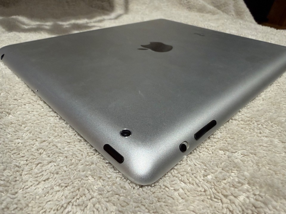 Apple iPad 2, 2nd Generation 16GB Model A1395 Wi-Fi Only, Excellent ...