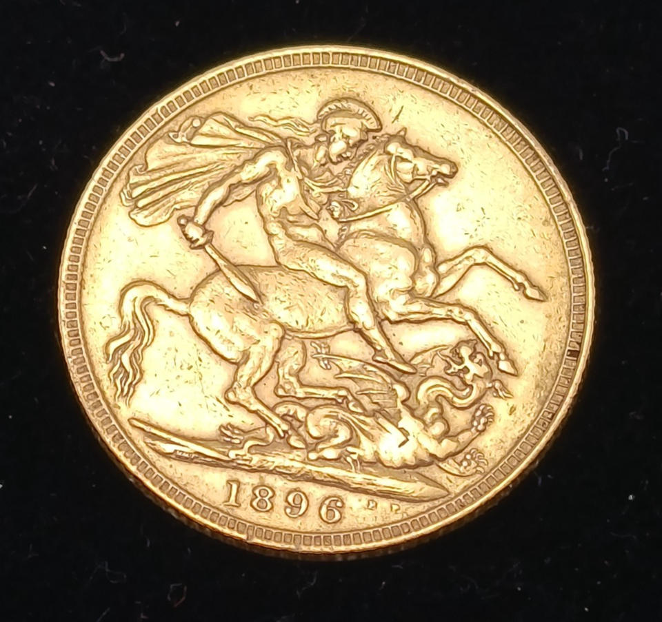 22ct Gold Sovereign Victoria Veiled Head 1896 London Mint, 7.98 Grams ...