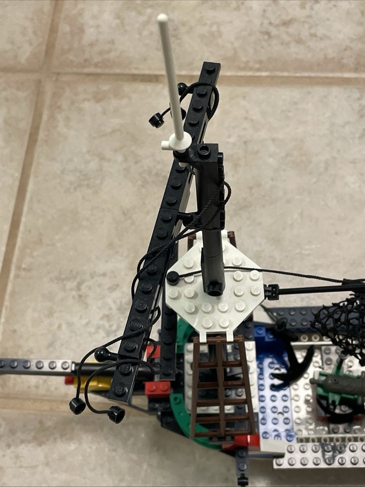 1996 LEGO 6280 Armada Flagship Pirates Imperial Armada Nearly Complete ...