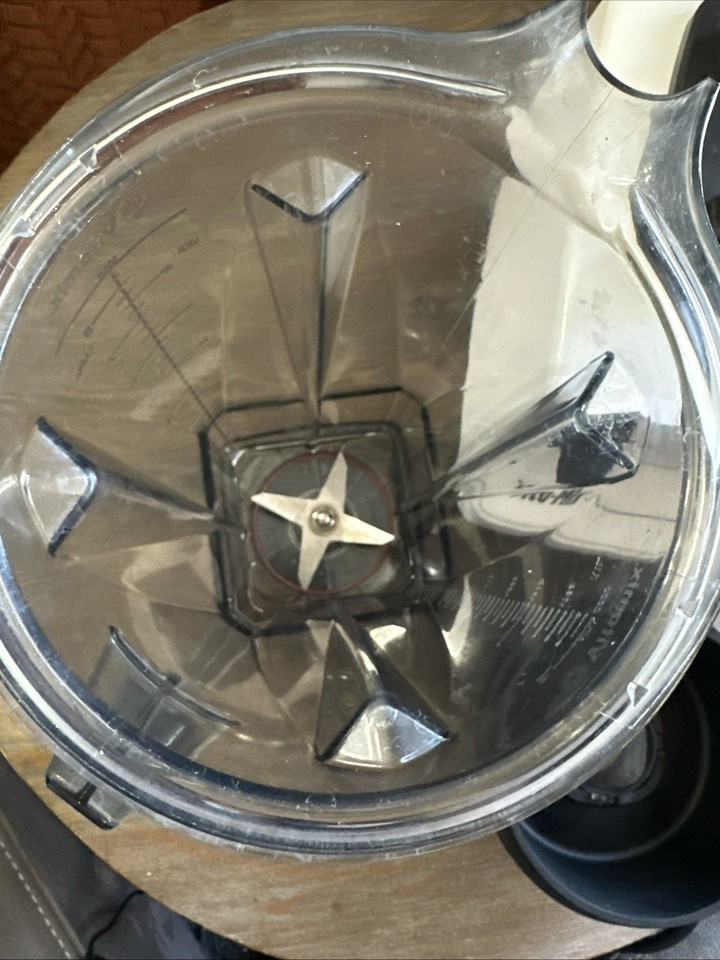 Vitamix VM0103 Vita-mix Super 5000 Variable 10 Speed Blender w/ 64oz ...