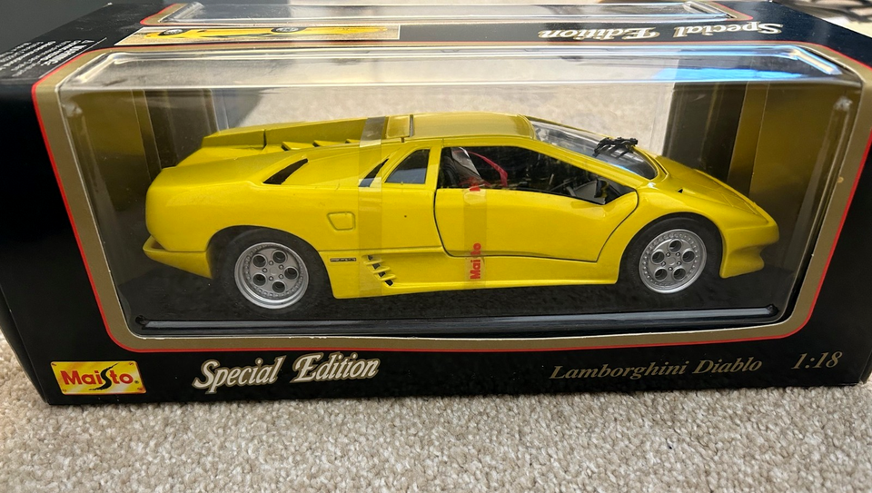 VTG Lamborghini Diablo Yellow Special Edition 1:18 Diecast Maisto New ...