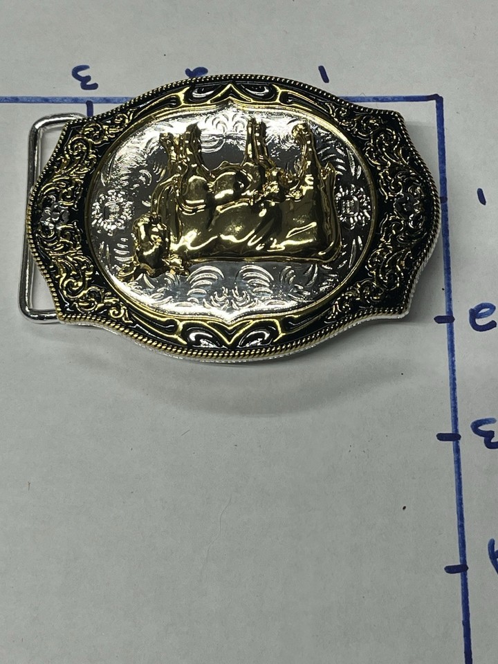 Two Tone Metal Cattle Cow / Calf Farm Animal Belt Buckle Gold / Silver ...