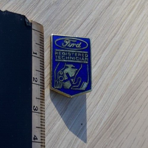 VINTAGE FORD REGISTERED TECHNICIAN ENAMEL MOTOR CAR LAPEL PIN BADGE | eBay