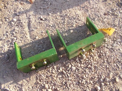 Farmall H M SH SM MTA 300 350 IH tractor clamshell fender brackets to ...