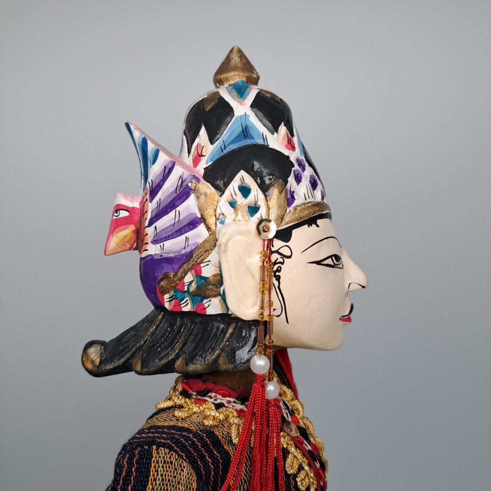 2 Indonesian Wayang Golek Rod Puppets Java Carved Wooden Dolls Couple ...