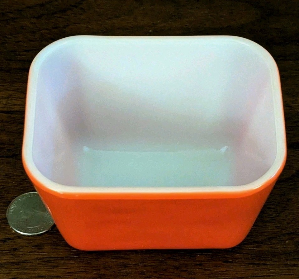 Vintage Red Pyrex 501-B Refrigerator Dish & 501-C Ribbed Lid | eBay