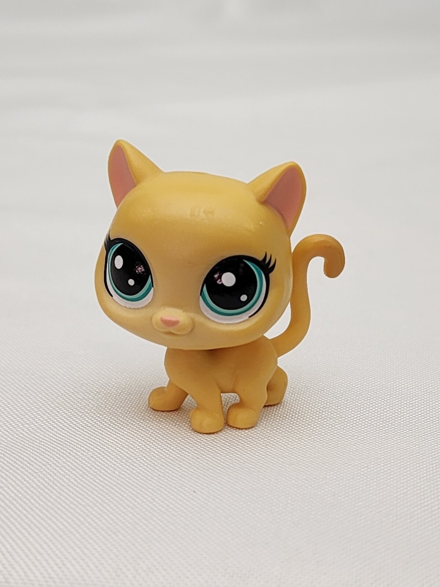 Littlest Pet Shop Shorthair Cat Littlest Pet Shop Lps Yellow Sitting