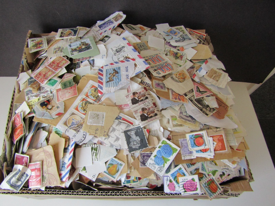 SIZABLE BOX FULL OF GB/EMPIRE & WORLD CLIPPINGS - MUCH VINTAGE | eBay
