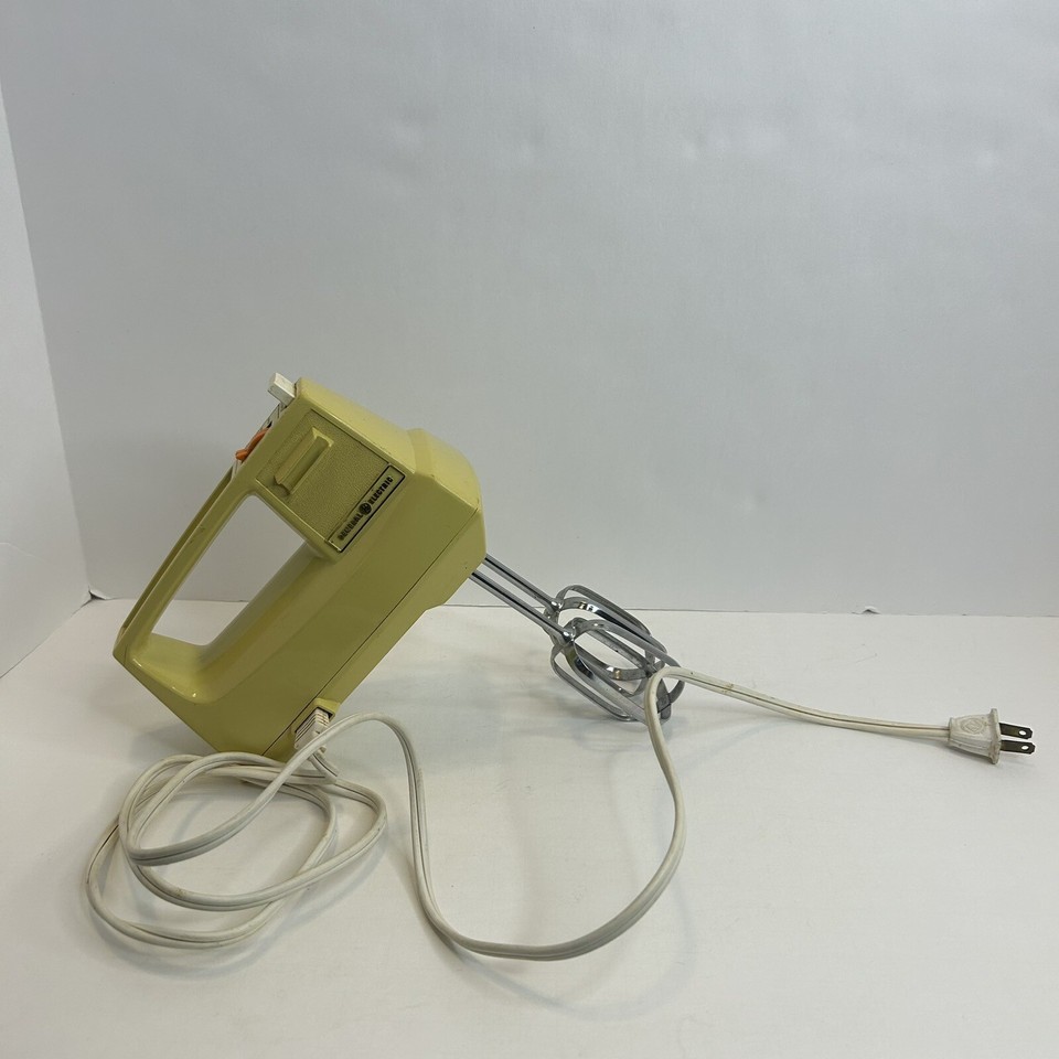 General Electric Vintage Yellow Hand Mixer D1-M24, Works, Made in USA ...