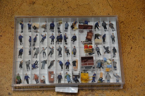 Preiser Super-Set 13004, 60 Figuren Bahnpersonal, Güterbodenpersonal | eBay